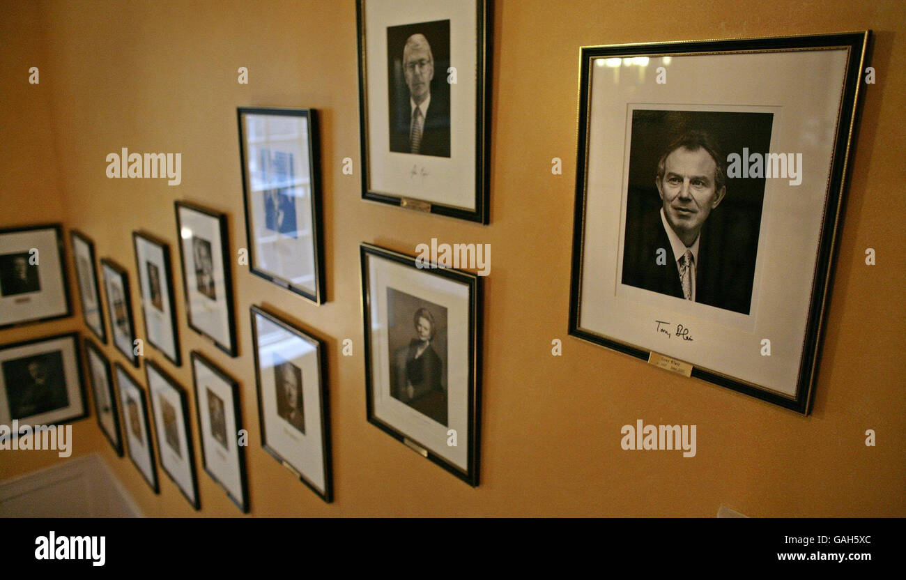 Blair portrait in 10 Downing Street Stock Photo - Alamy