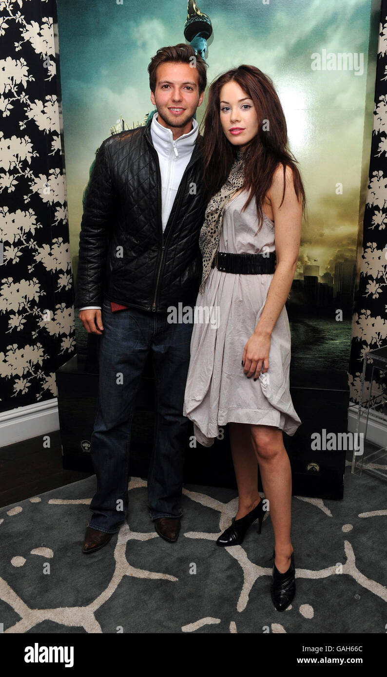 Cloverfield VIP Screening - London Stock Photo - Alamy