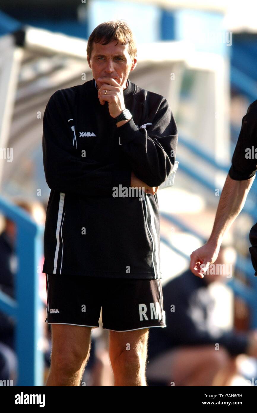 Ray mathias hi-res stock photography and images - Alamy