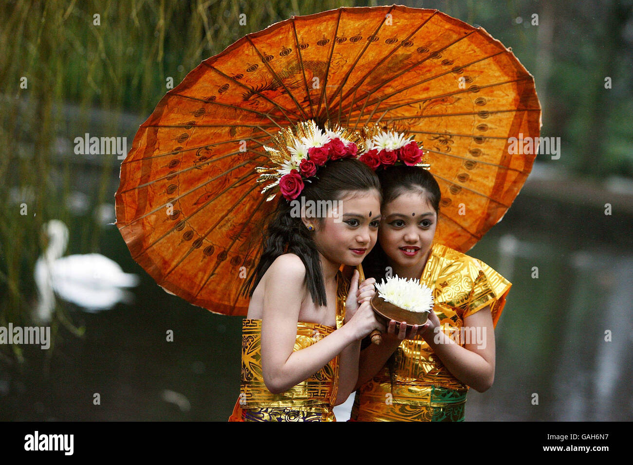Walkers sought for sumatra charity trek hi-res stock photography and ...