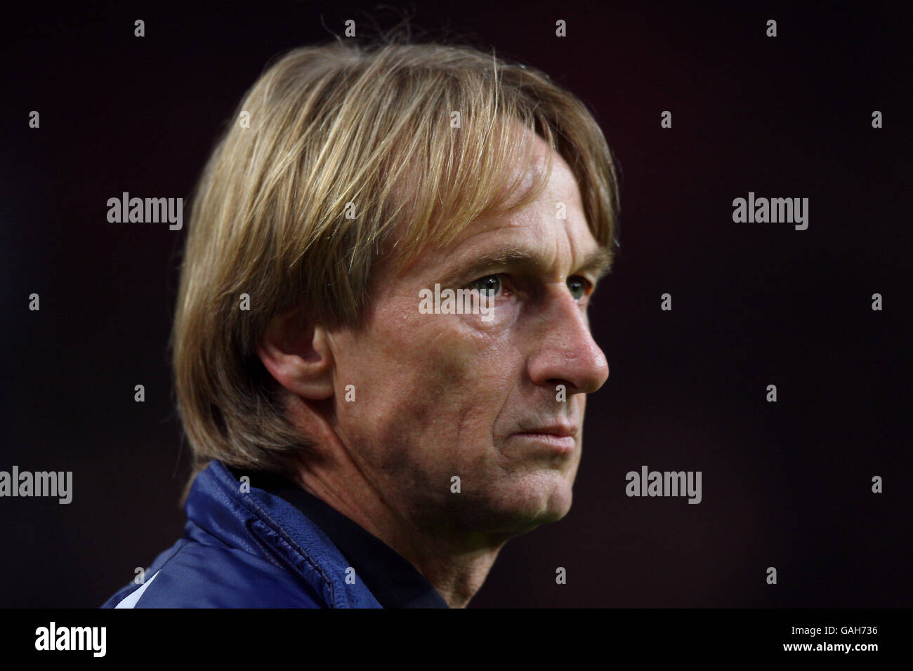 Fc utrecht manager hi-res stock photography and images - Alamy