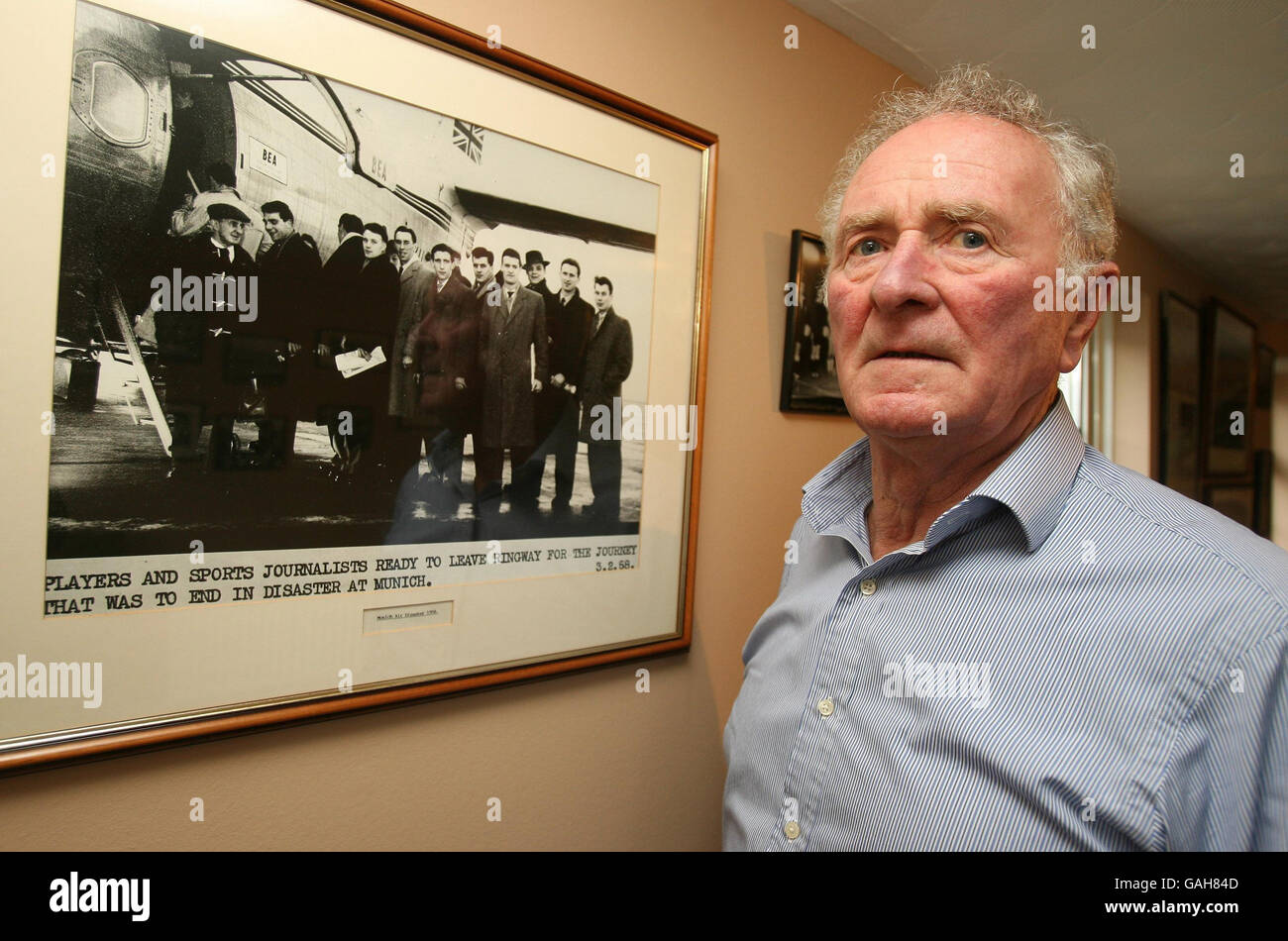 Harry gregg munich hi-res stock photography and images - Alamy