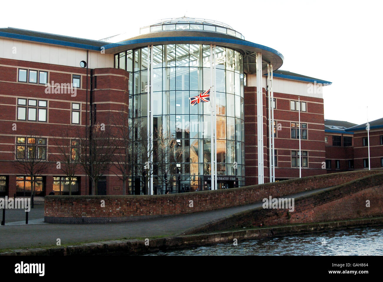 Nottingham Views. Nottingham Magistrates Court Stock Photo - Alamy