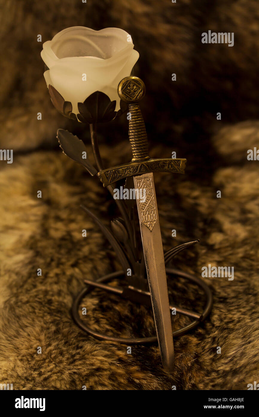 Luxury dagger hi-res stock photography and images - Alamy