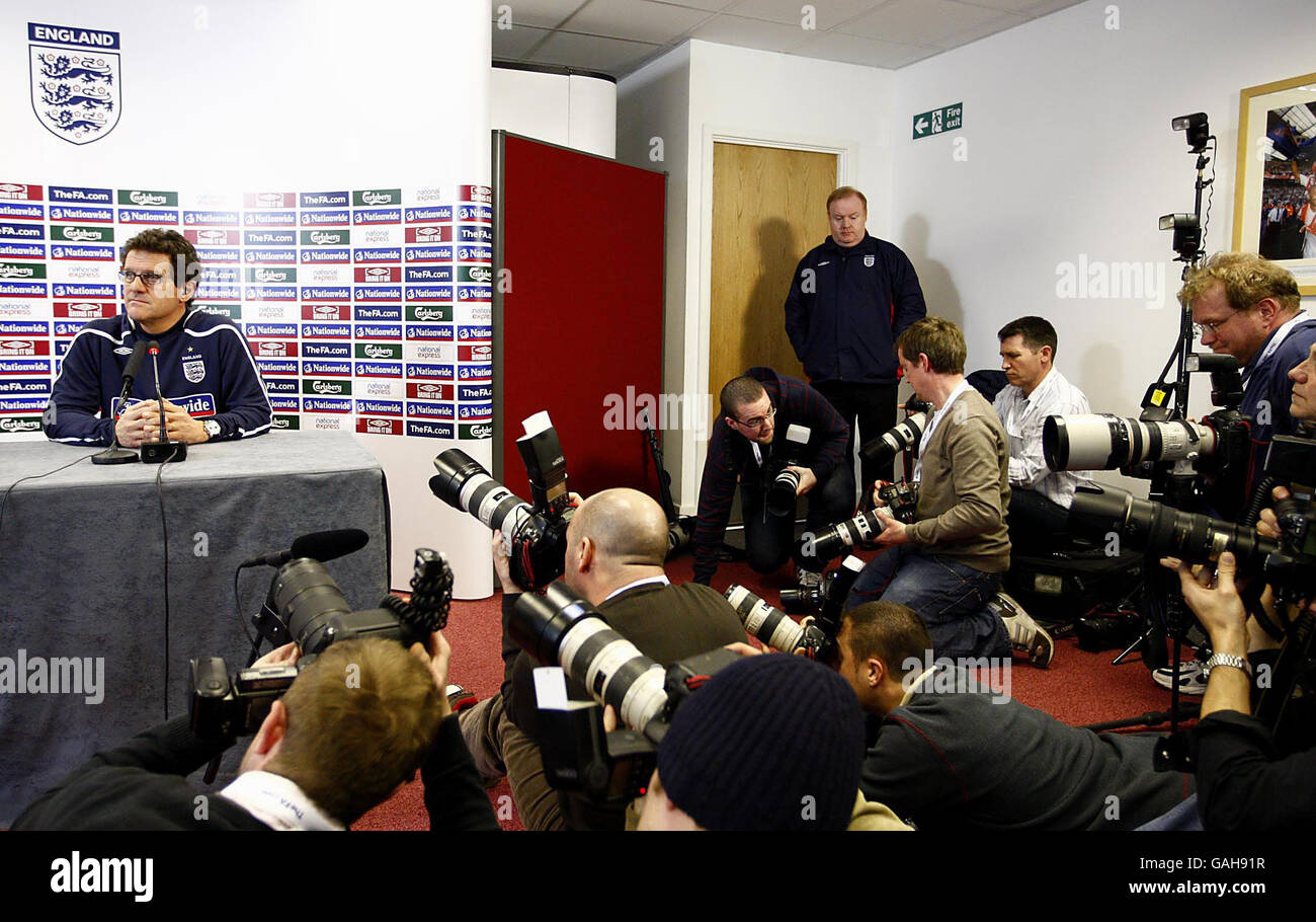 Soccer - England Press Conference - London Colney Stock Photo - Alamy