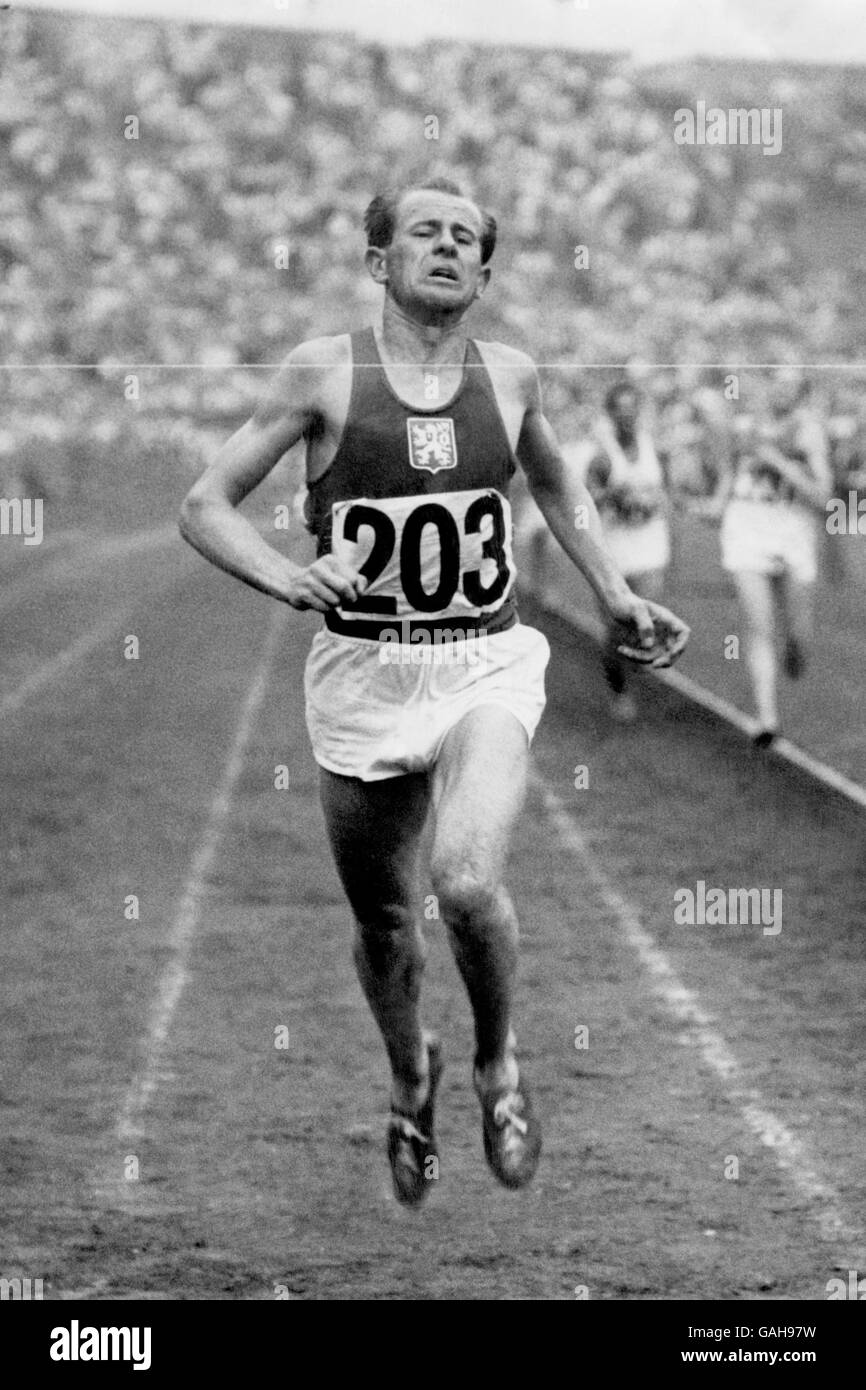Athletics - London Olympic Games - Men's 10000m Final Stock Photo - Alamy