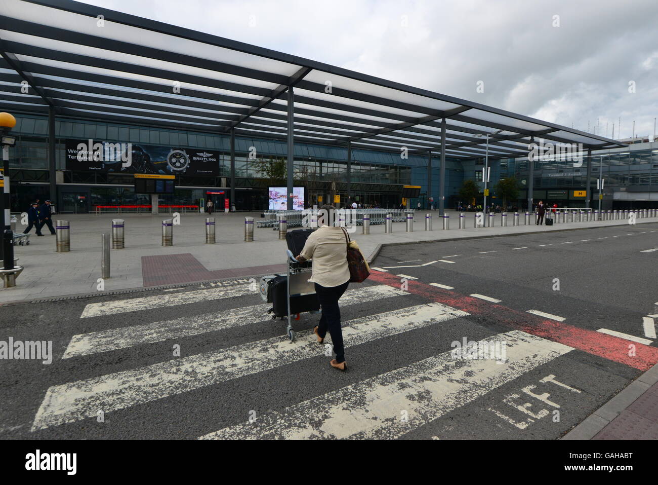 Terminal 3 London Heathrow Stock Photo - Alamy