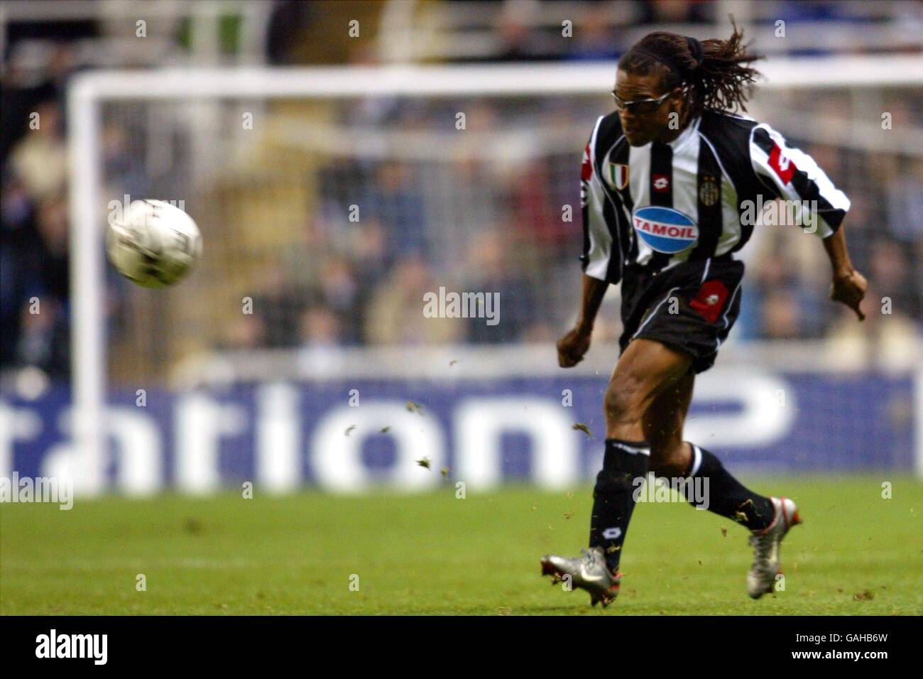 Edgar davids juventus hi-res stock photography and images - Alamy