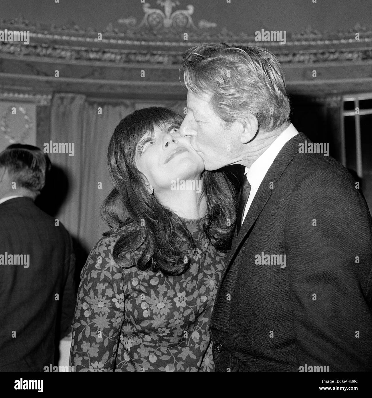 Fenella fielding hi-res stock photography and images - Alamy