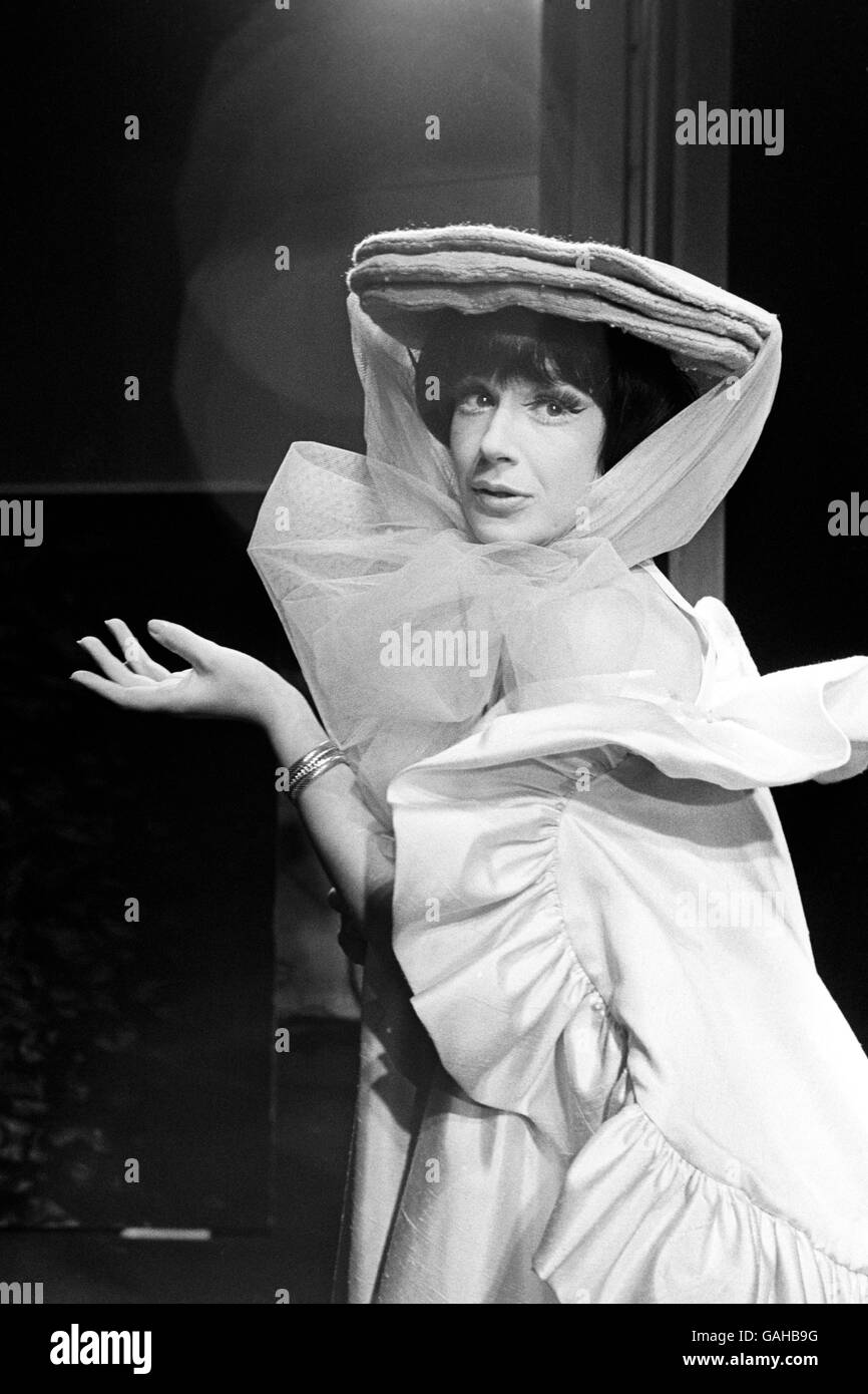 Fenella fielding hi-res stock photography and images - Alamy