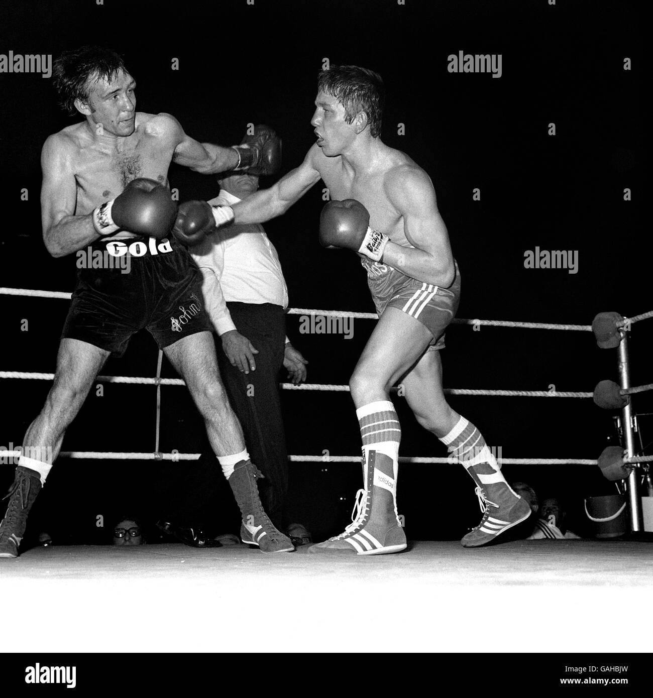Boxing - Welterweight Championship Eliminator - Dave Green v John ...