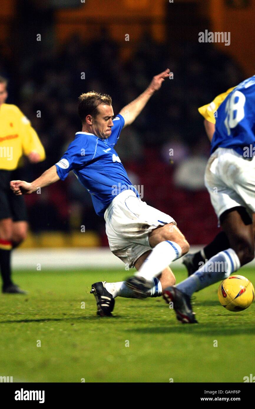 Emp04claphamgoalwat v ips football hi-res stock photography and images ...