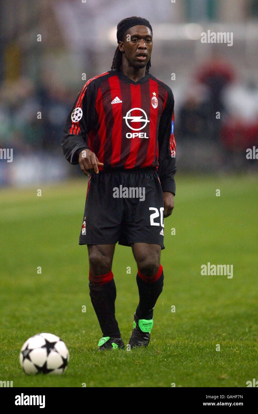 Clarence seedorf ac milan hi-res stock photography and images - Alamy
