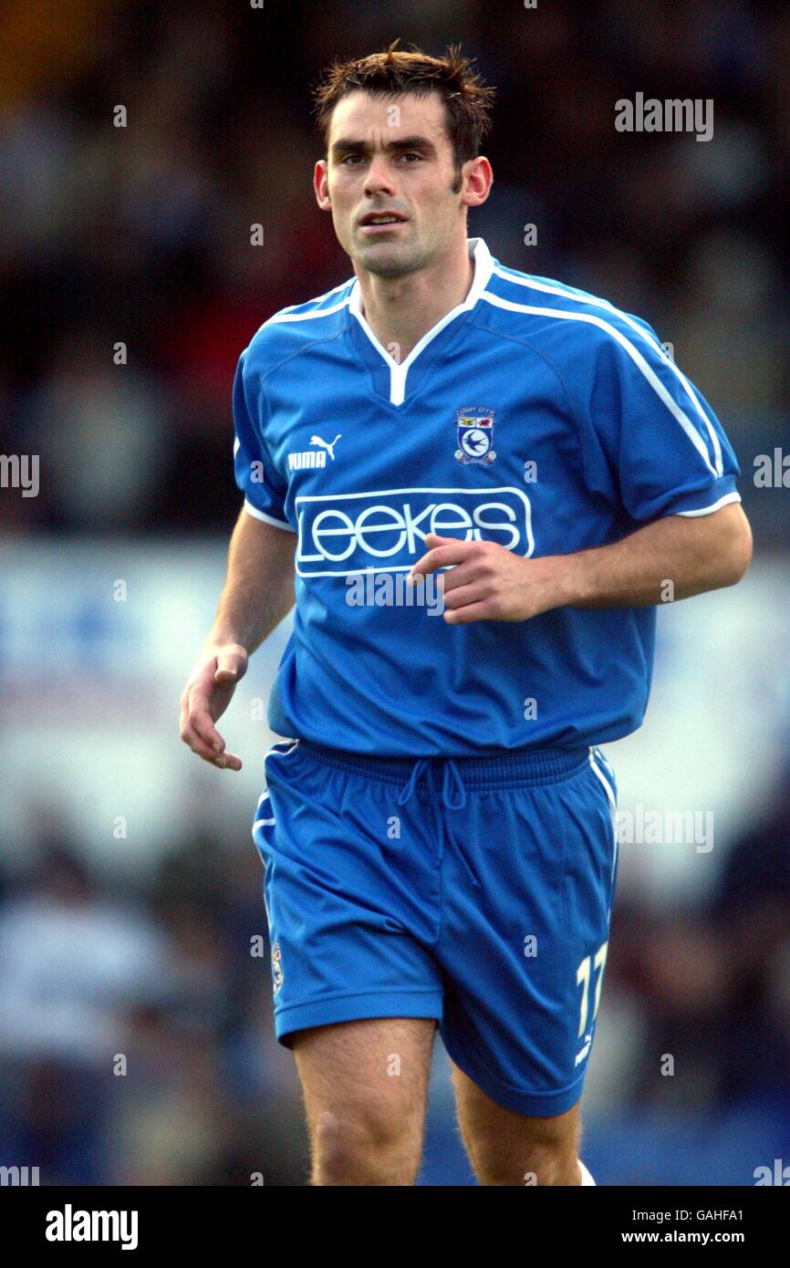 Peter thorne cardiff hi-res stock photography and images - Alamy