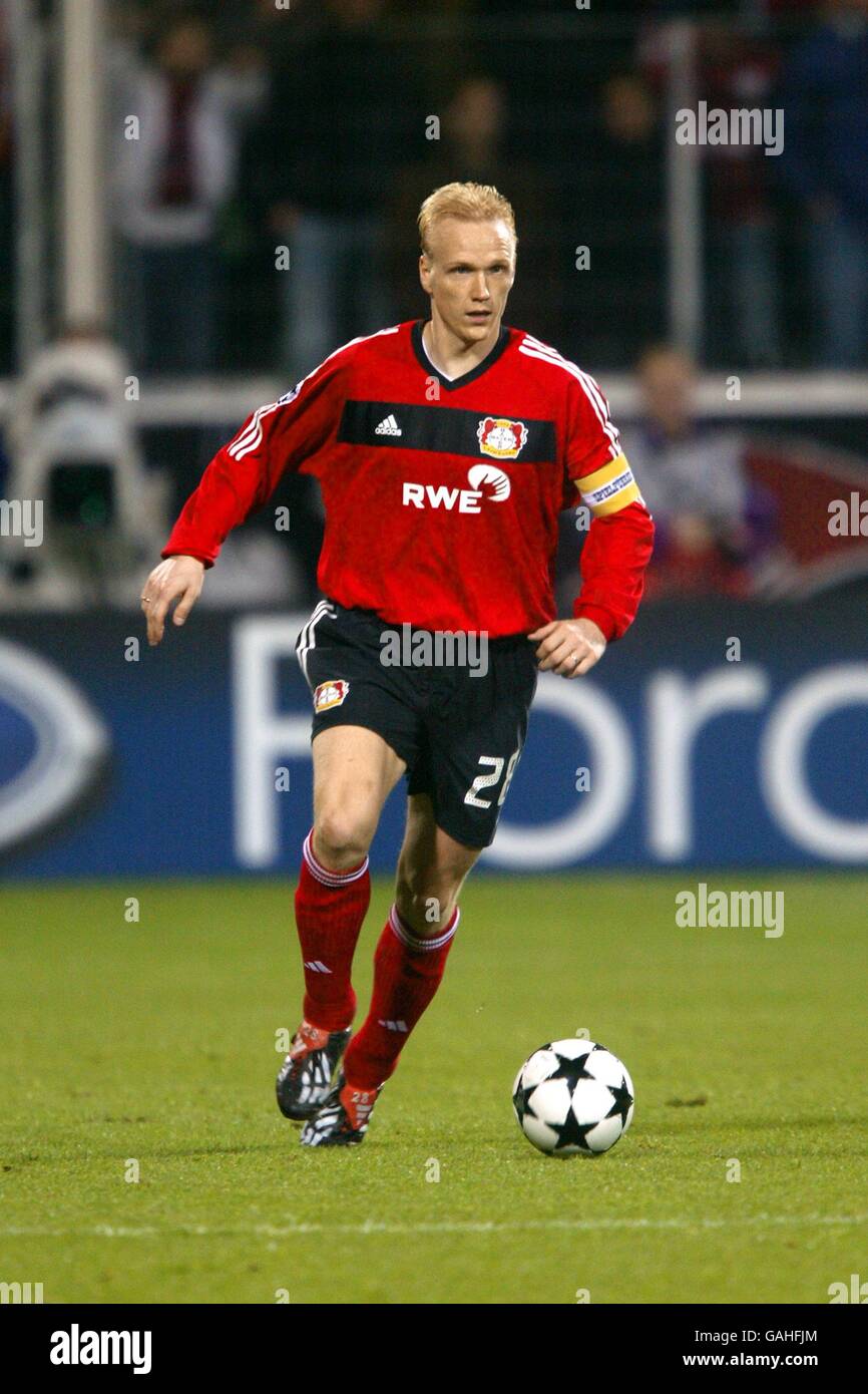 Bayer leverkusen v barcelona carsten romelow hi-res stock photography ...