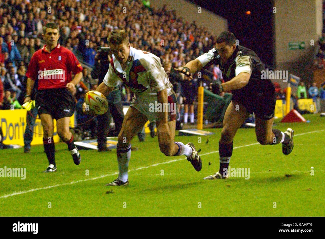 Sport rugby league action gary connolly hi-res stock photography and ...