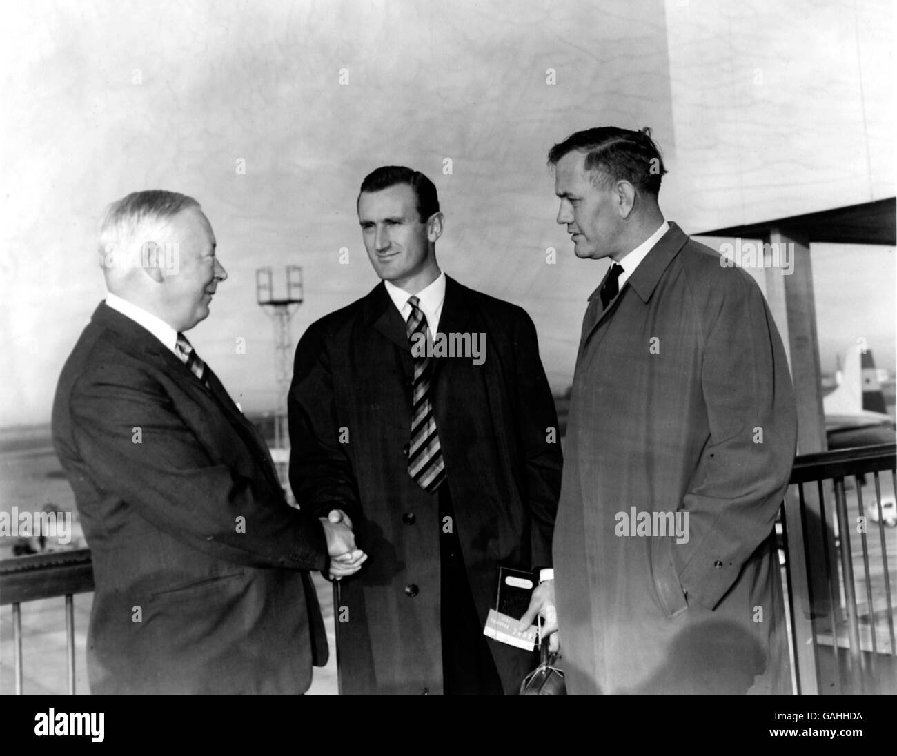 Ted dexter ashes hi-res stock photography and images - Alamy