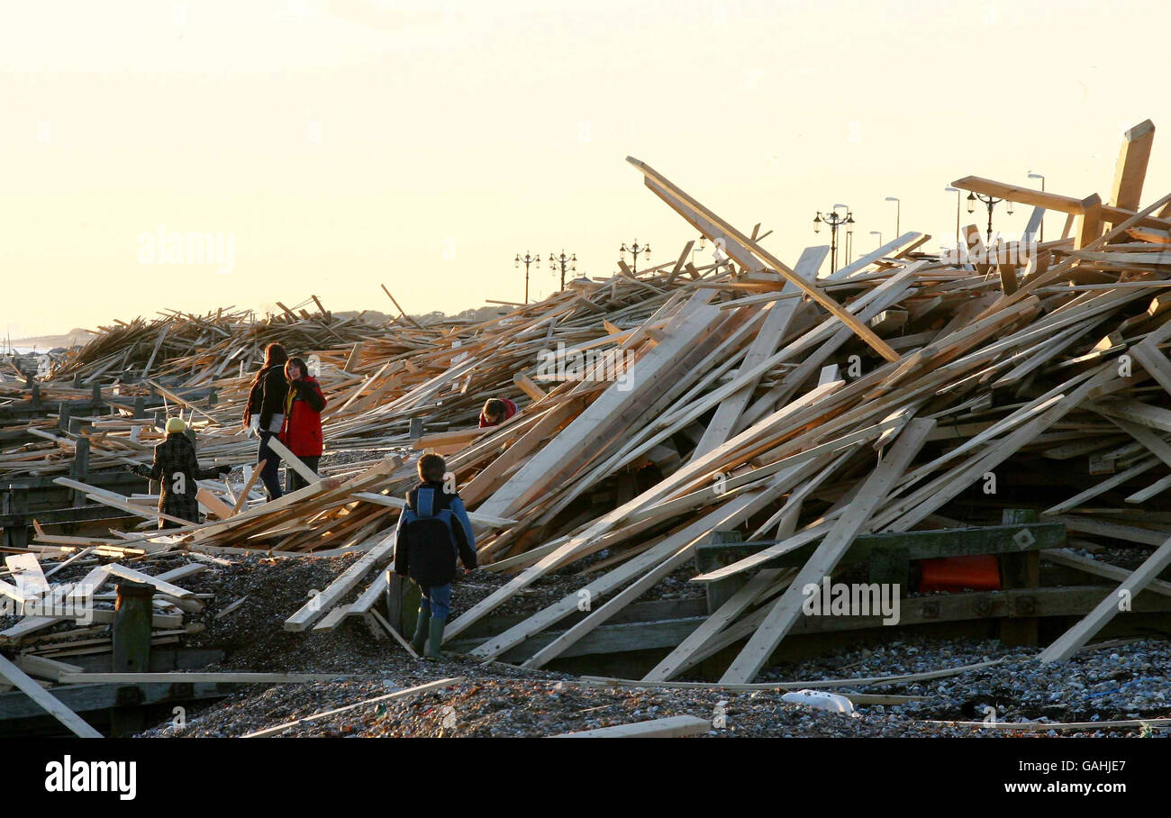 Wood washed up on the beach at worthing hi-res stock photography and ...