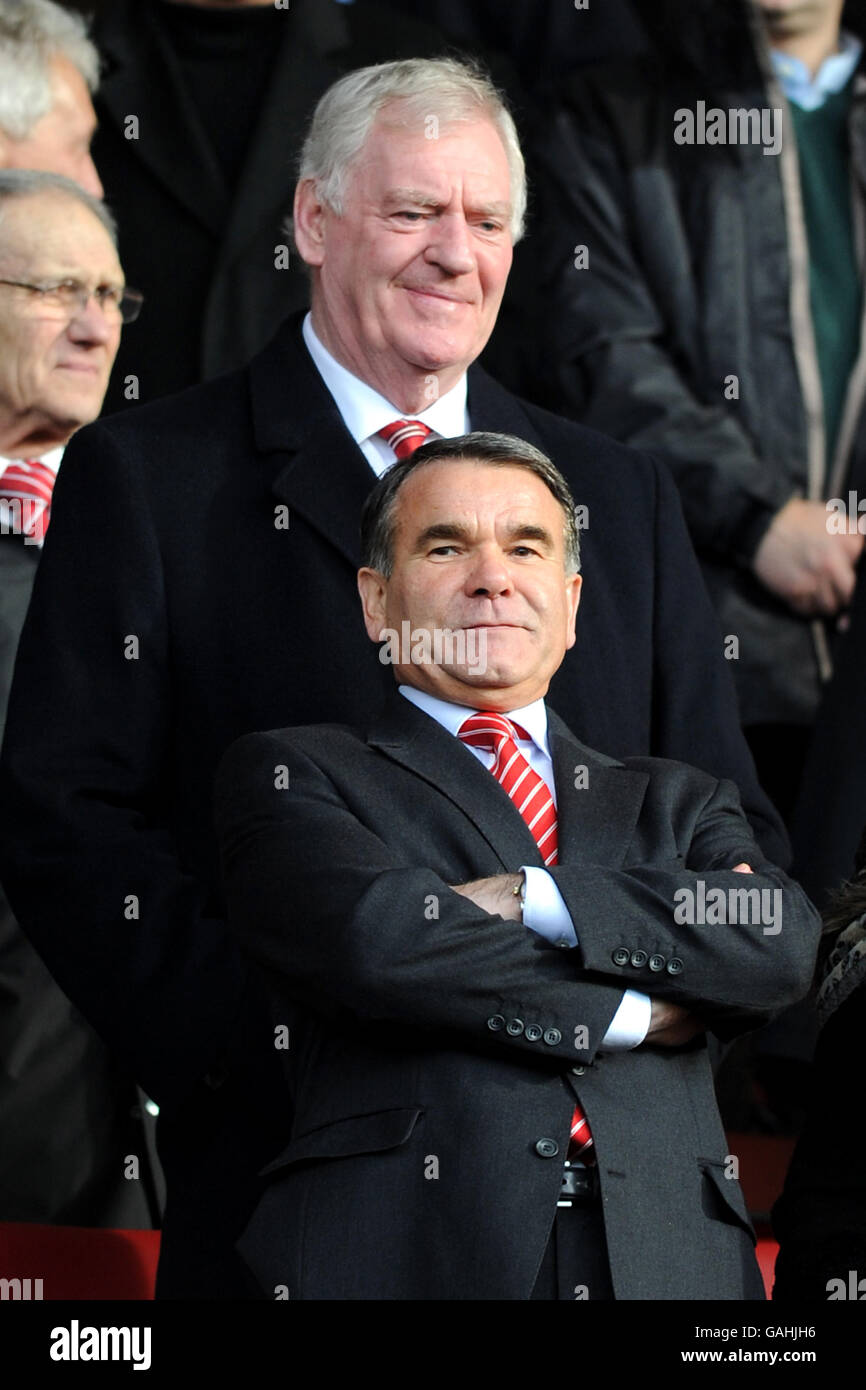 Southamptons chairman leon crouch and lawrie mcmenemy top hi-res stock ...