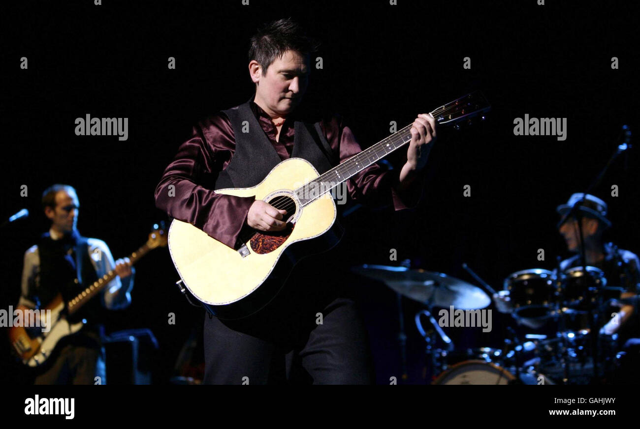 K d lang hi-res stock photography and images - Alamy