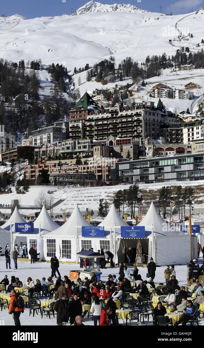 Horse racing white turf st moritz hi-res stock photography and images ...