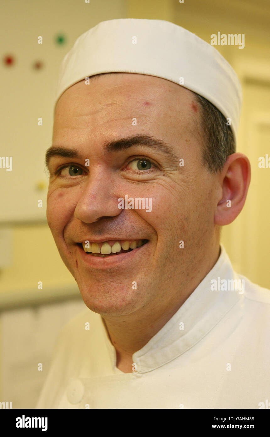 Kitchens buckingham palace hi-res stock photography and images - Alamy