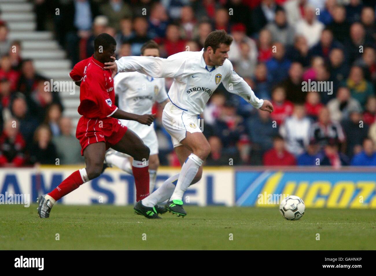 Mark viduka leeds middlesbrough hi-res stock photography and images - Alamy