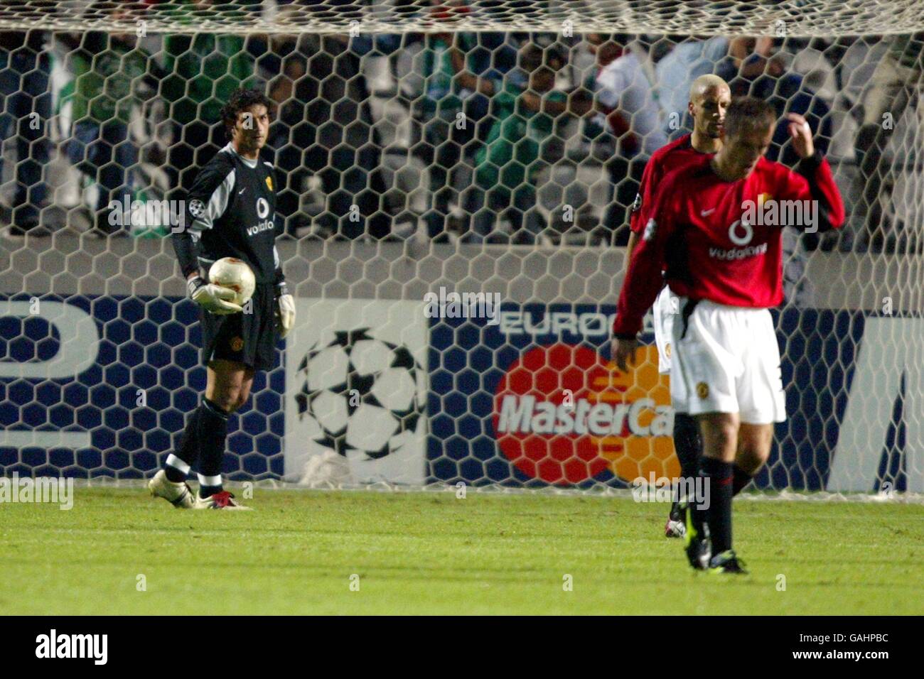 Soccer uefa champions league group maccabi haifa manchester united hi ...