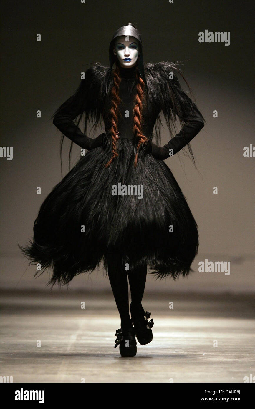 A model displays a creation by designer Gareth Pugh for his Autumn ...