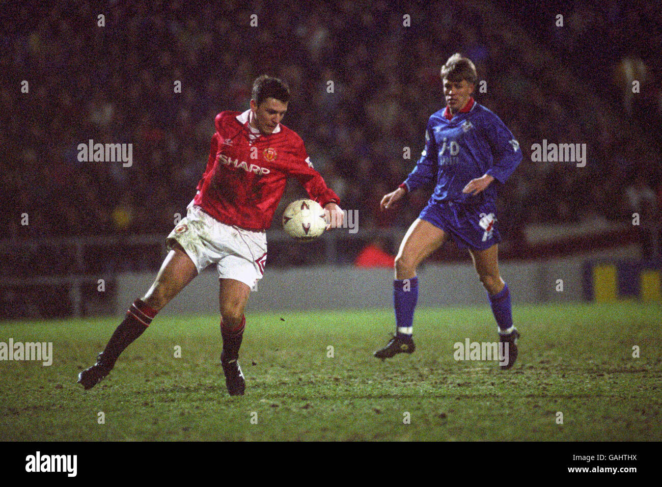 Handball lee sharpe hi-res stock photography and images - Alamy