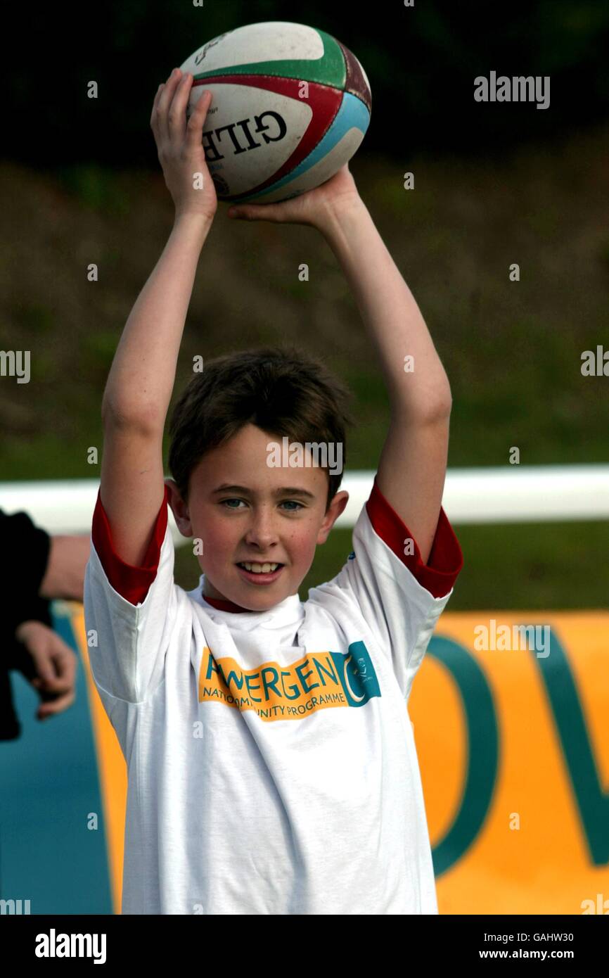 Young rugby player practices skills launch powergen national community ...