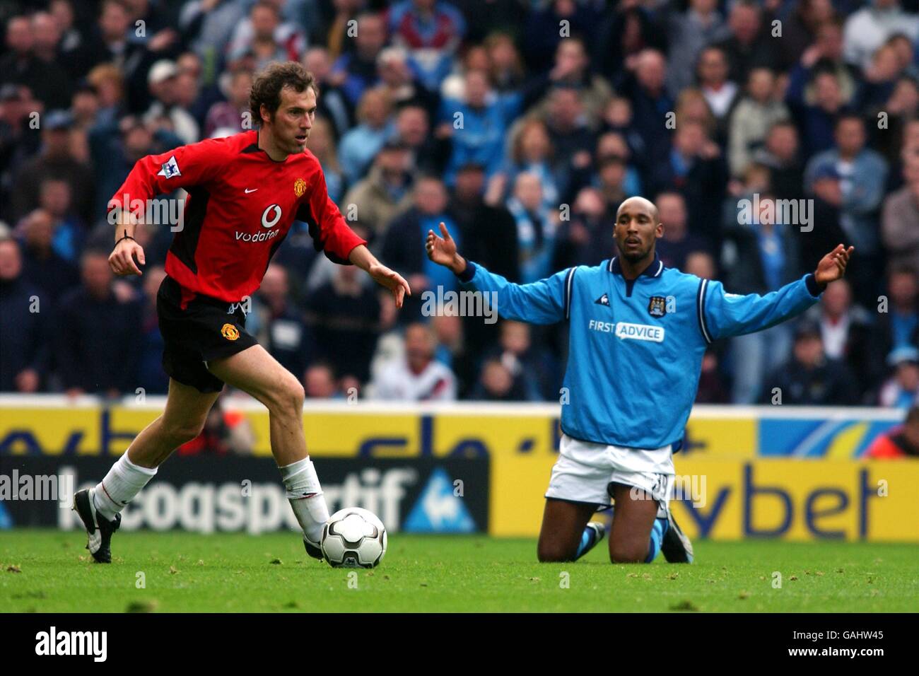 Manchester united laurent blanc hi-res stock photography and images - Alamy