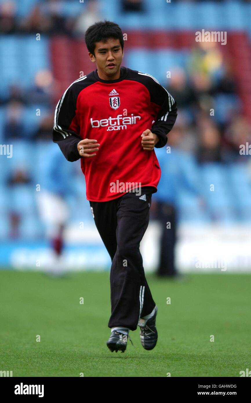 Soccer - FA Barclaycard Premiership - Aston Villa v Fulham. Junichi ...