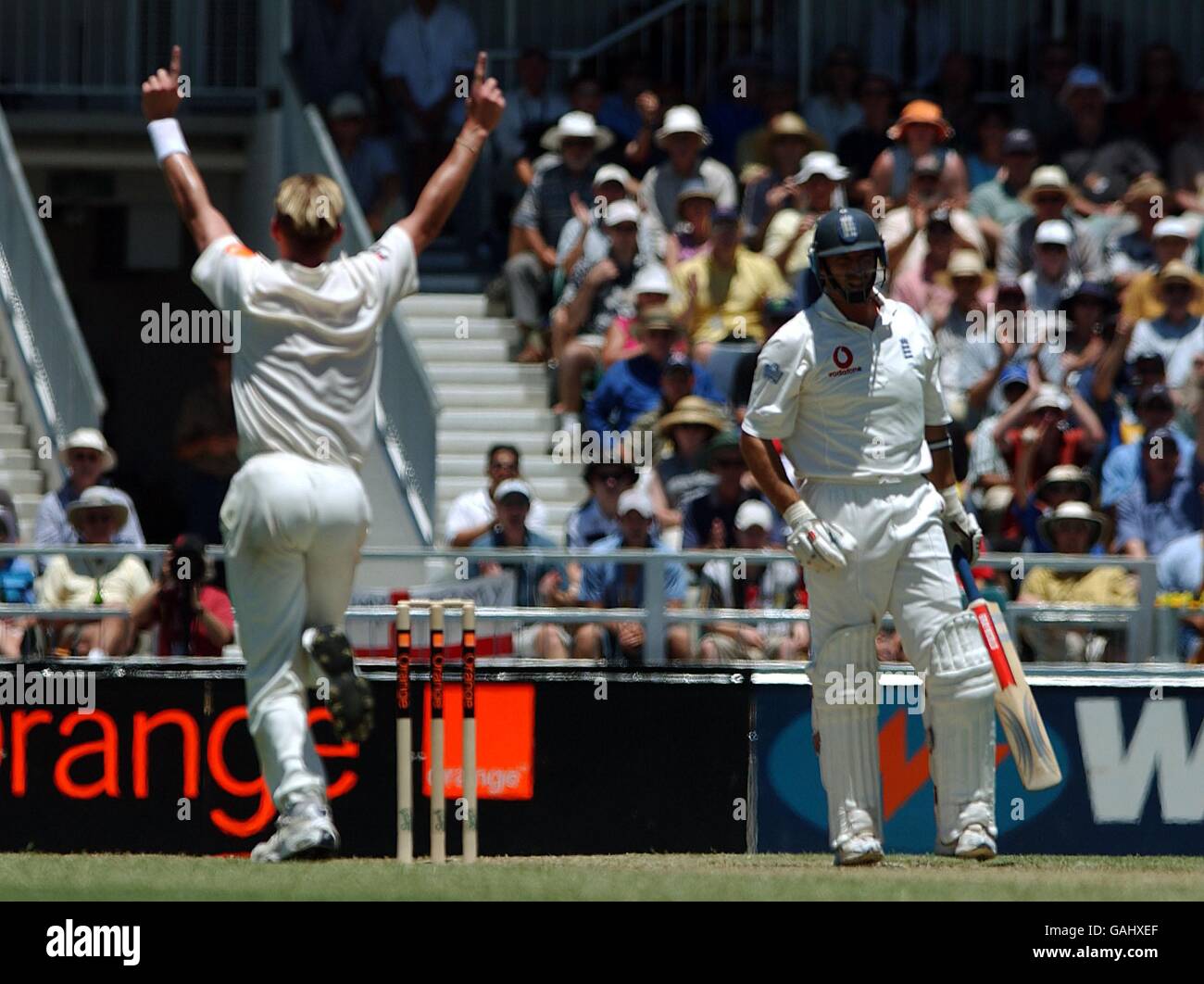 Cricket hussain celebrates hi-res stock photography and images - Alamy