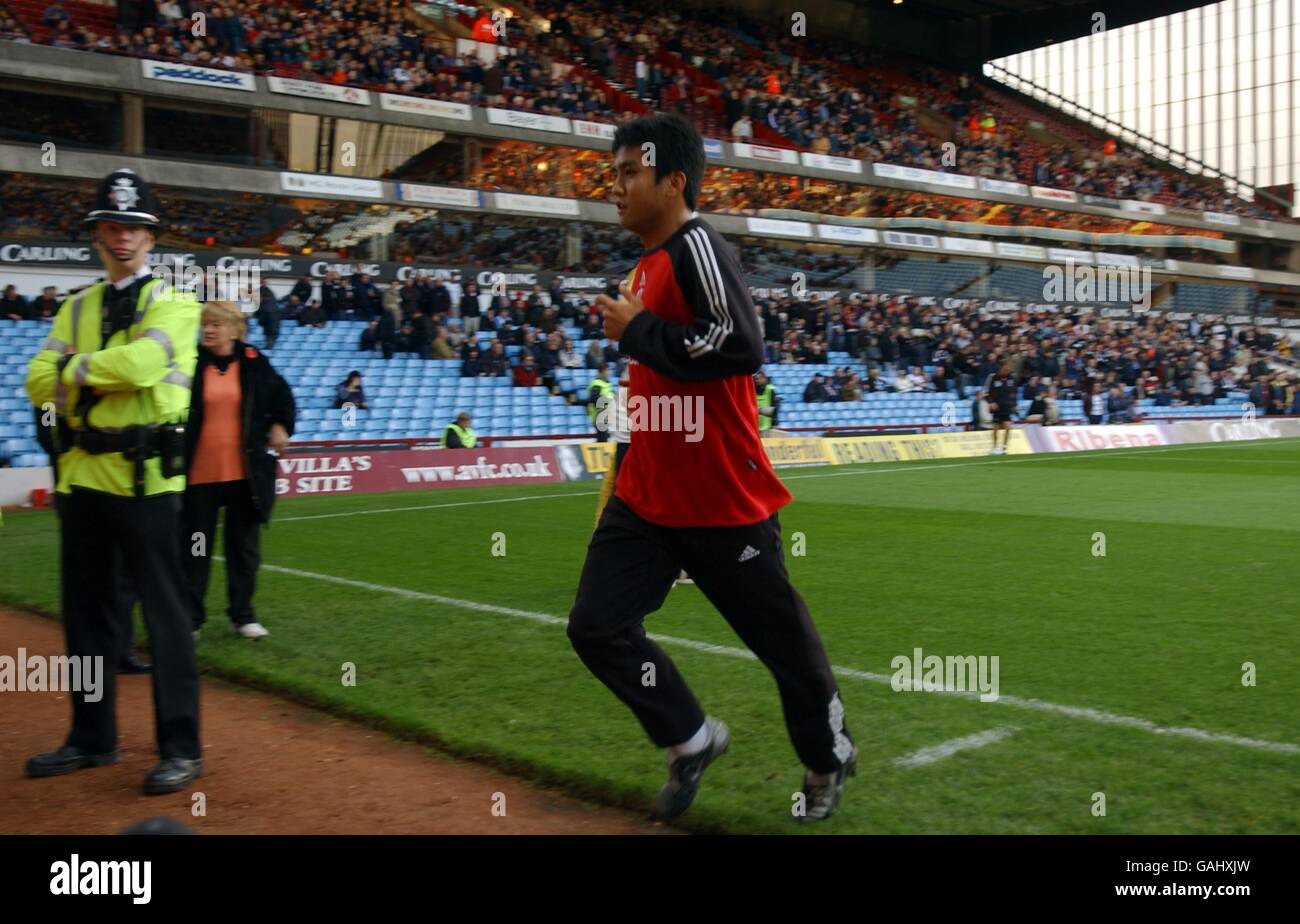 Junichi inamoto of fulham walks around villa park hi-res stock ...