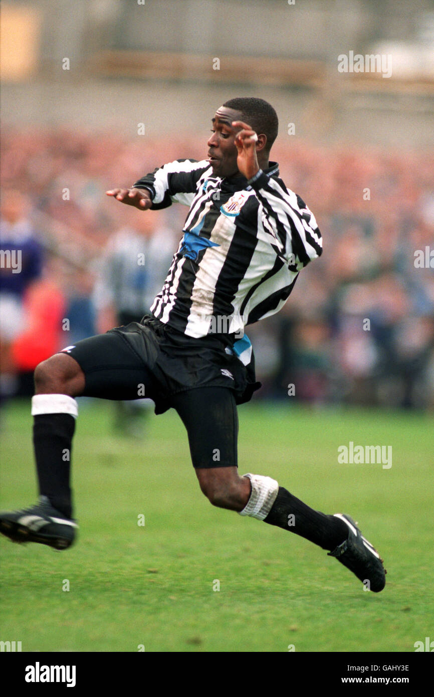 Andy cole newcastle hi-res stock photography and images - Alamy