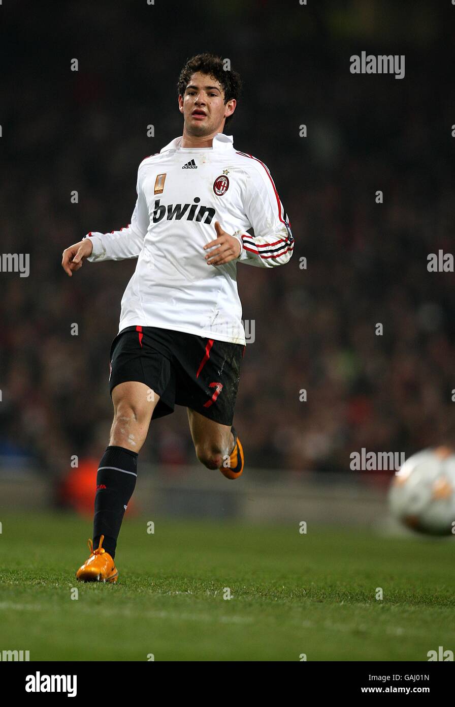 Soccer - UEFA Champions League - Arsenal v AC Milan - The Emirates ...