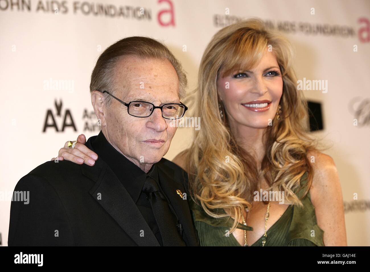 Larry king and shawn southwick king hi-res stock photography and images ...