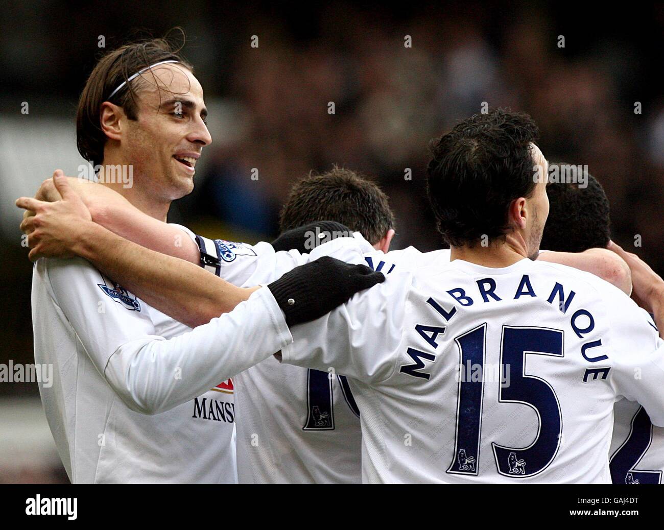 Tottenham Hotspur's Dimitar Berbatov (l) celebrates with his team mates ...