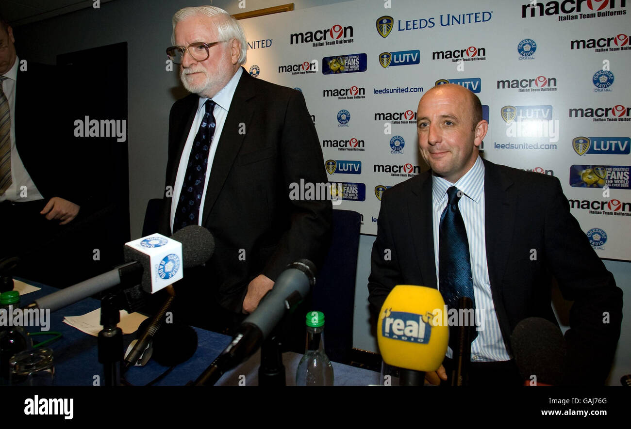 Ken bates press conference elland road hi-res stock photography and ...