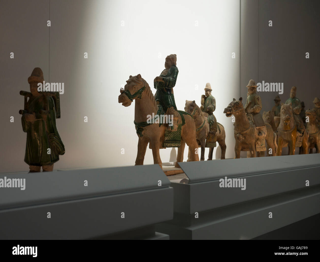 Royal ontario museum chinese hi-res stock photography and images - Alamy