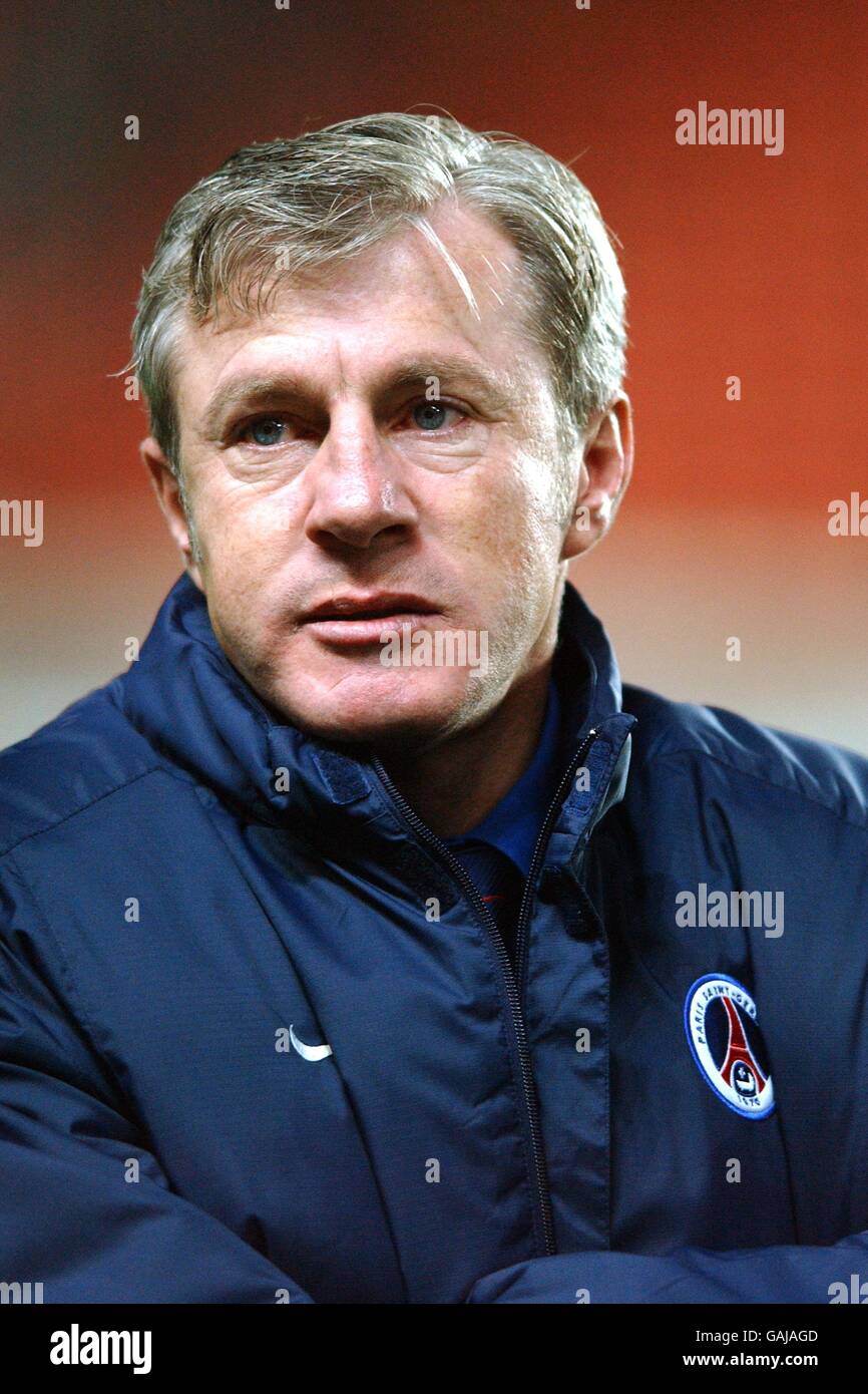 Coach luis fernandez paris saint germain hi-res stock photography and ...