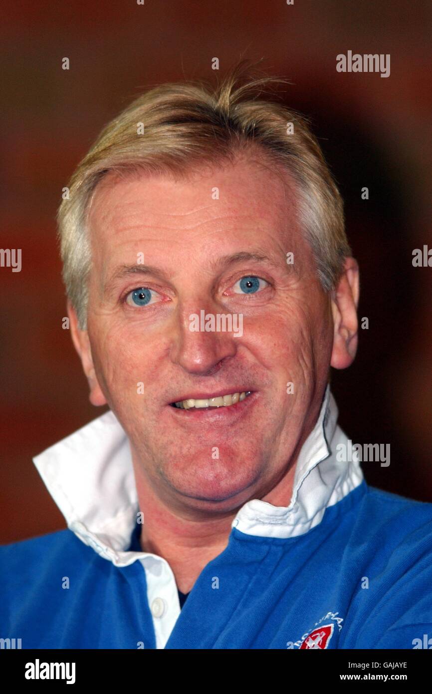 Ronnie moore rotherham united hi-res stock photography and images - Alamy