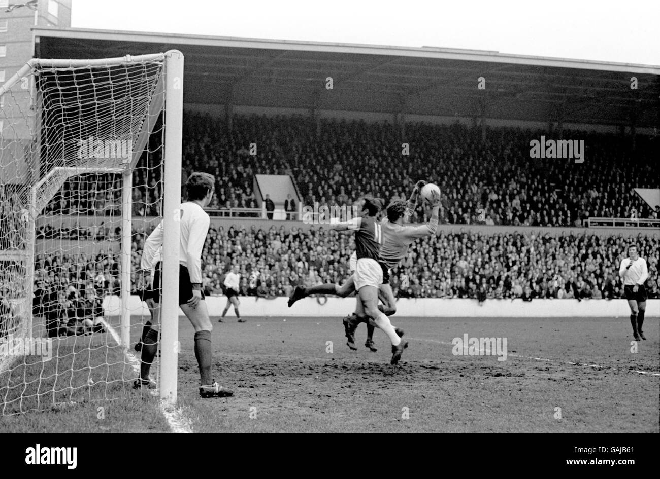 West ham liverpool Black and White Stock Photos & Images - Alamy