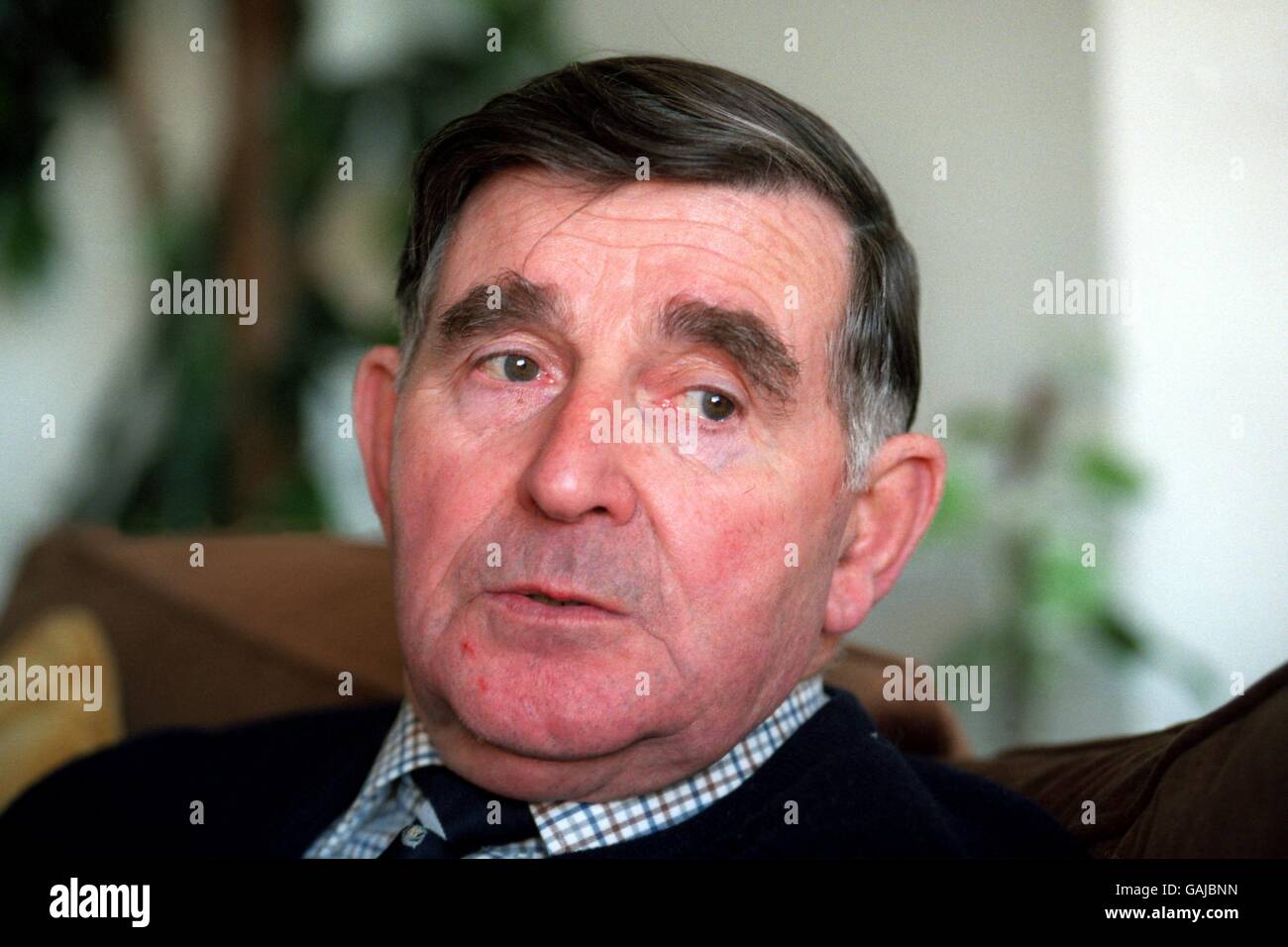 Bill McLaren Ex Rugby Commentator at Home. Bill McLaren Ex rugby ...