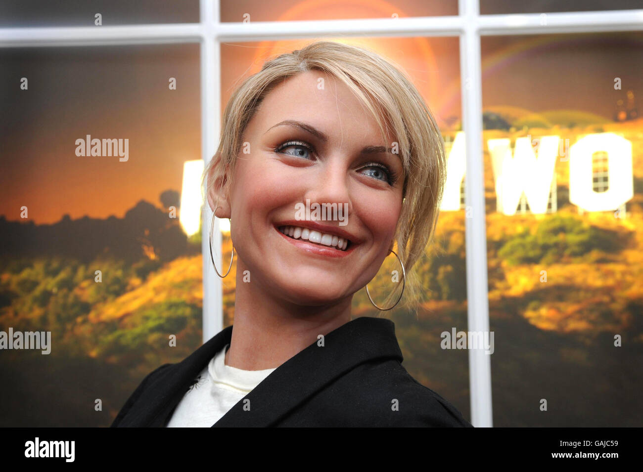 The wax figures drew barrymore cameron diaz unveiled madame tussauds hi-res stock photography ...