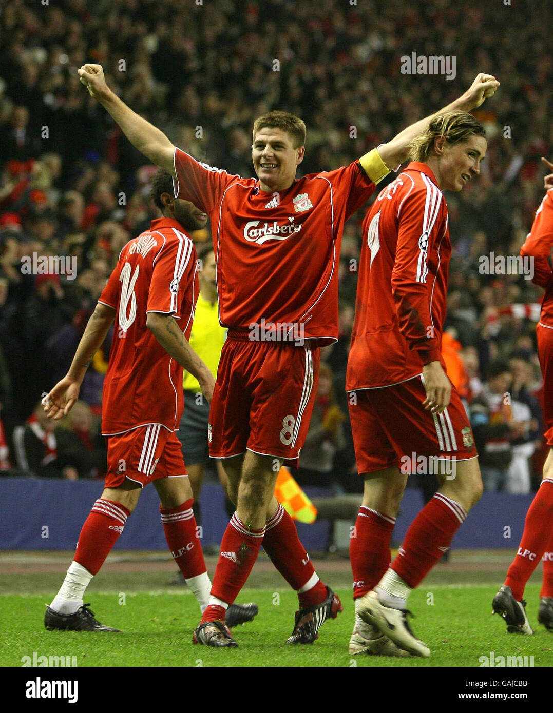 Steven Gerrard celebrates scoring during the Champions League, First ...