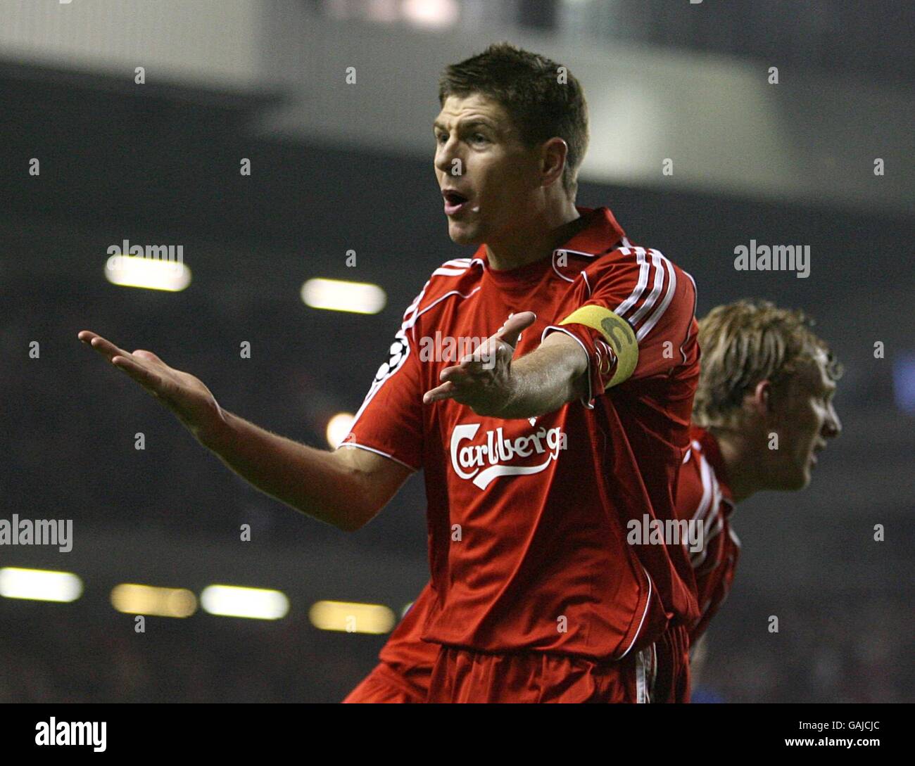 Steven gerrard liverpool milan hi-res stock photography and images - Alamy