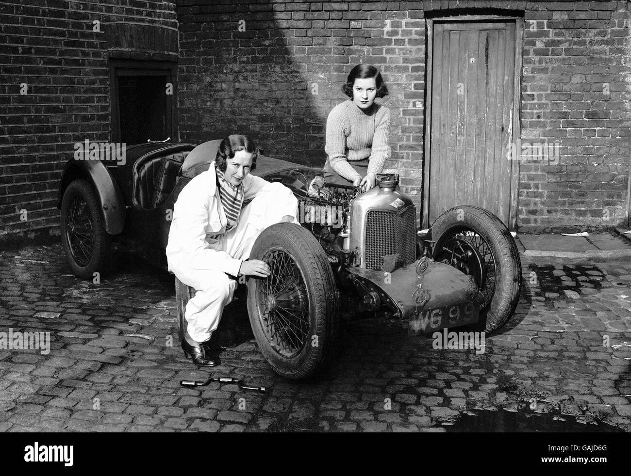 Motor Racing - Female Drivers - Kay Petre and Joan Richmond - 1933 ...