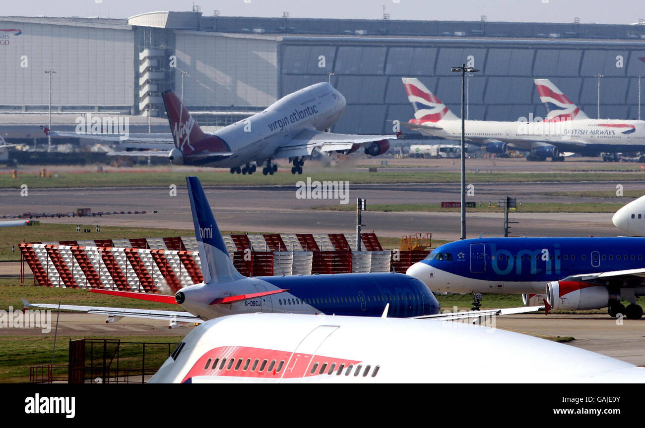 Biofuel airplane hi-res stock photography and images - Alamy